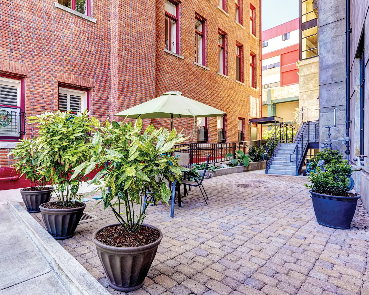 Brick Pavers: Enhancing the Traditional Look of the College Campus – PUPN